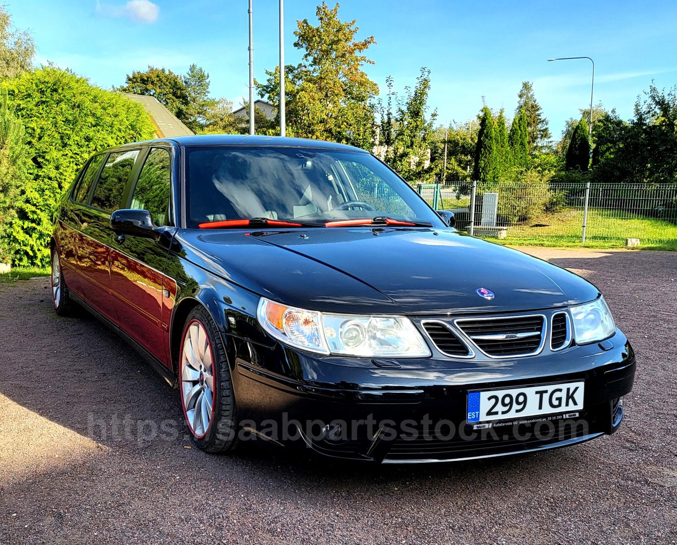 Set of Flat Blade Windshield Wipers, in Red - SAAB spare parts and ...